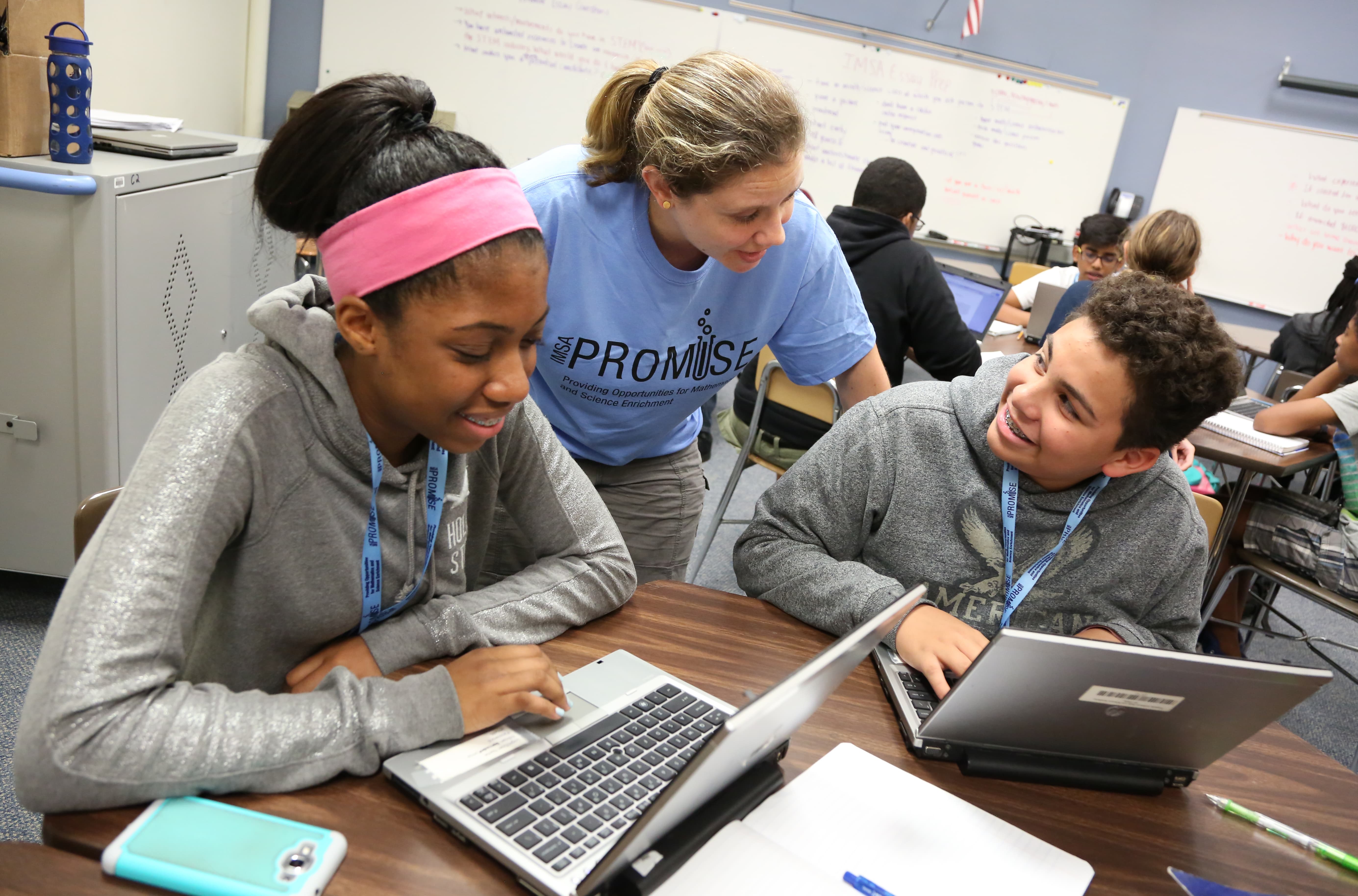 z3O5A1744-min | Illinois Mathematics and Science Academy